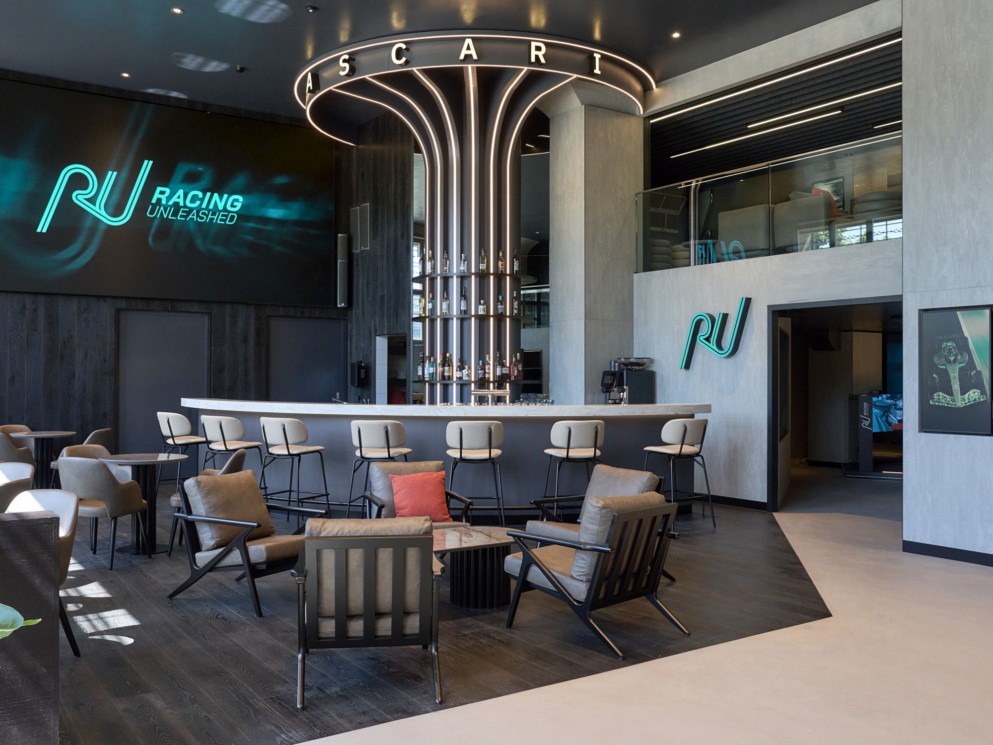 Racing Unleashed - 취리히 시내 레이싱 시뮬레이터 체험 + 선택 식사