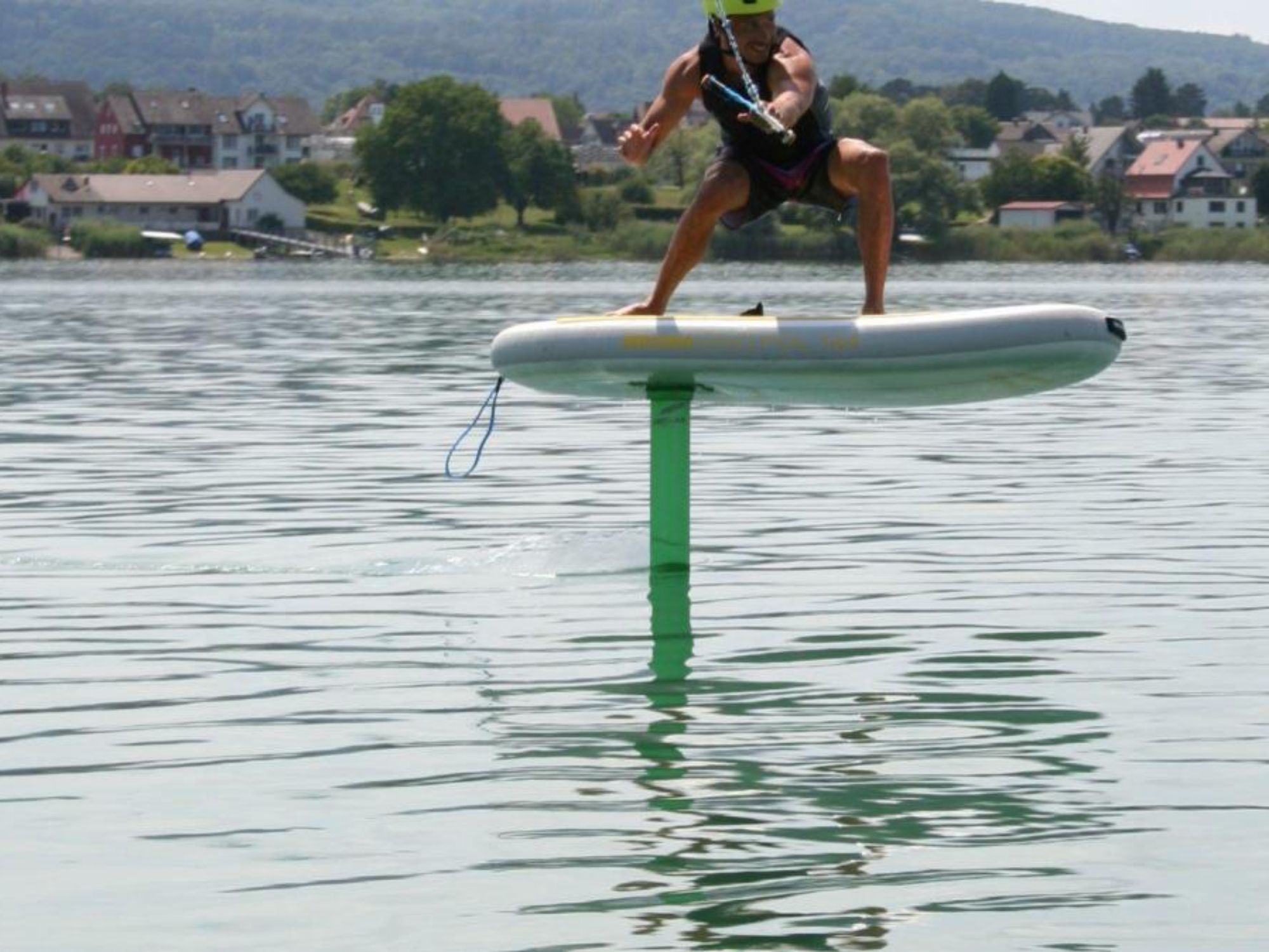 Foiling med motorbåt på Bodensjön