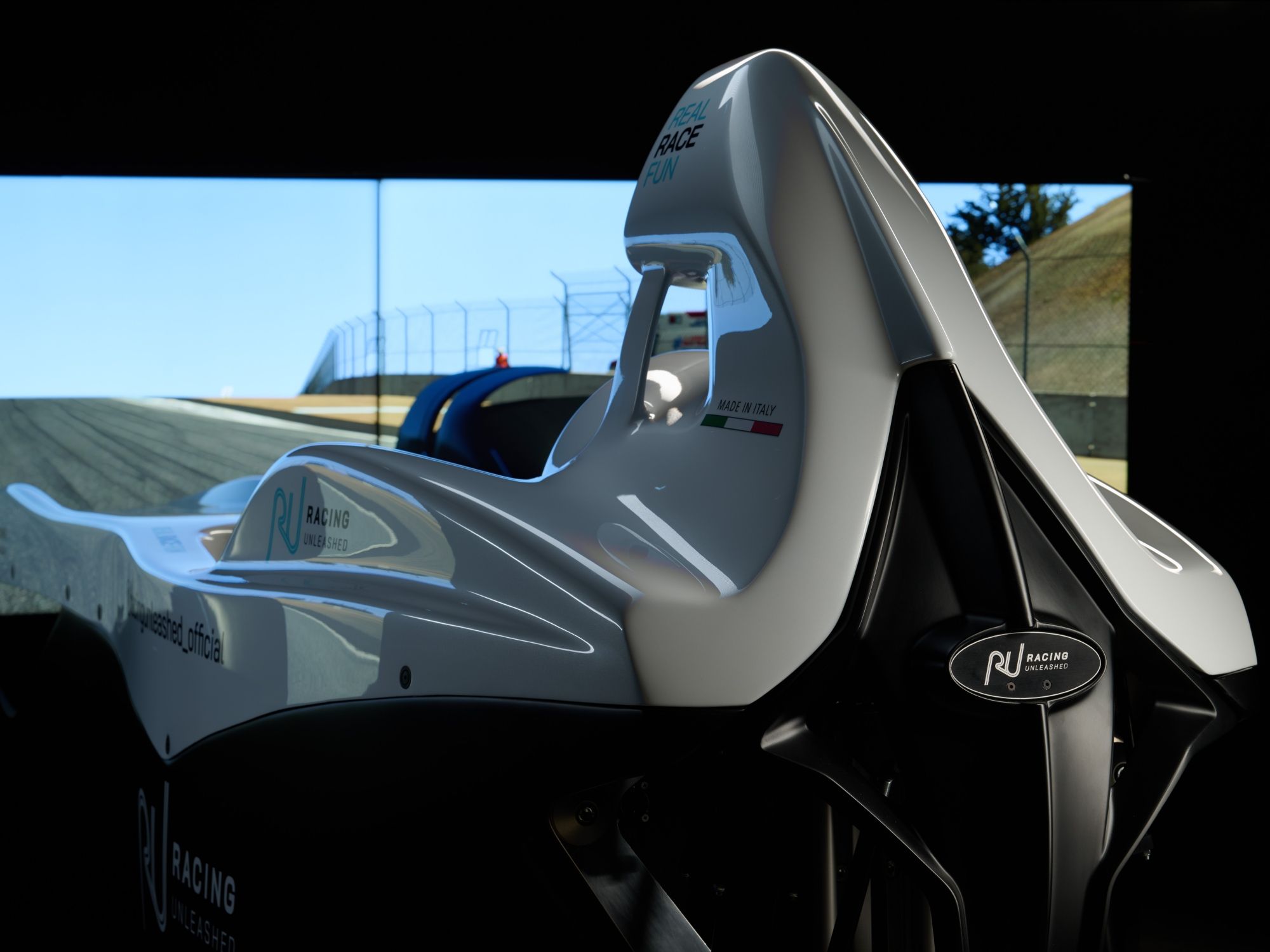 Racing Unleashed - Driving in the racing simulator at Zurich Airport