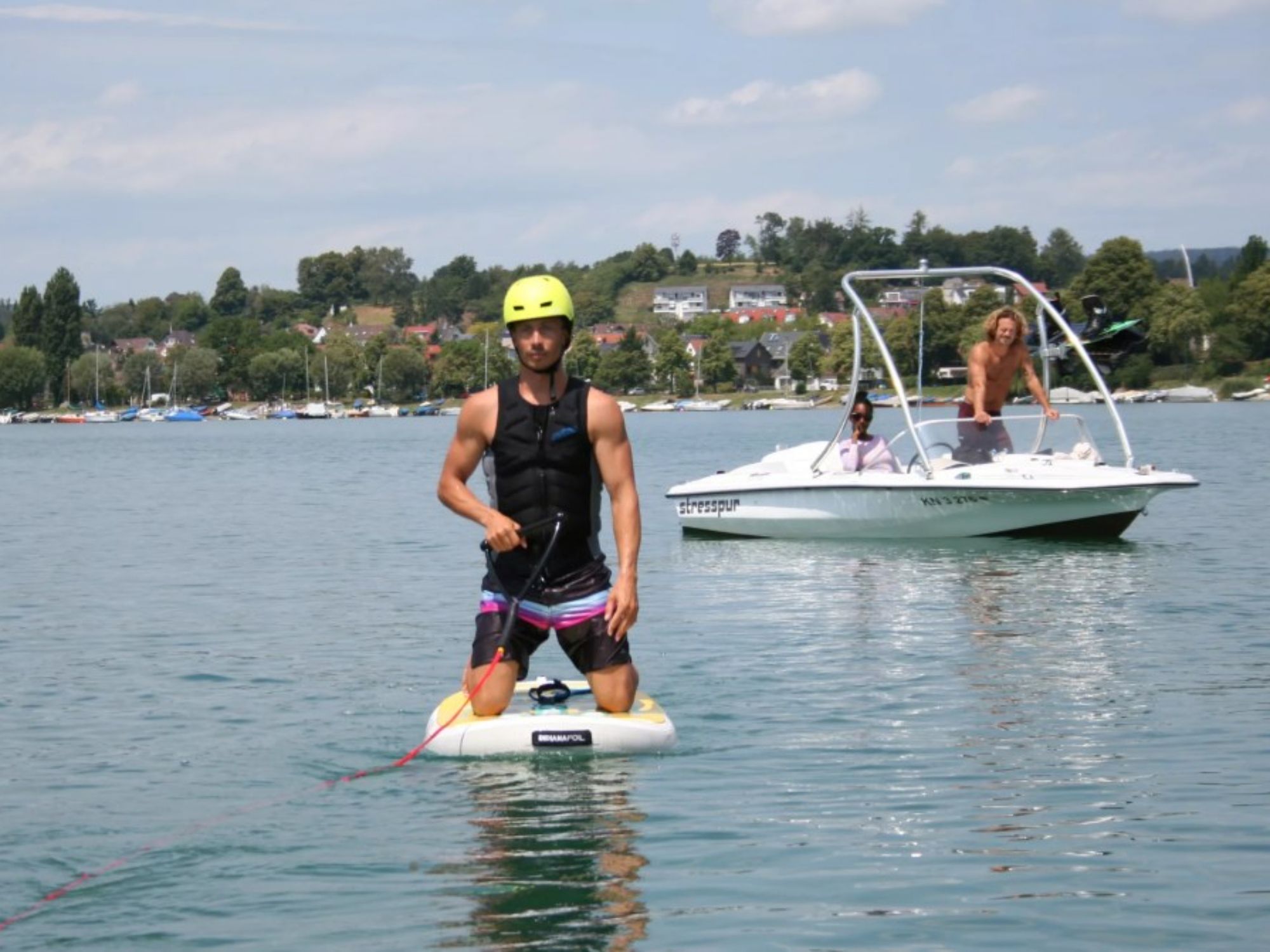 Foiling med motorbåt på Bodensjön