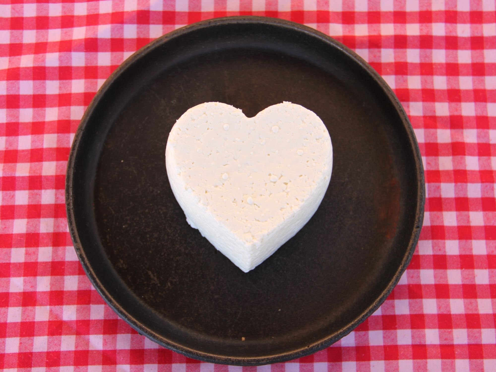 Emmentaler Show Dairy: Making Fresh Cheese for Groups