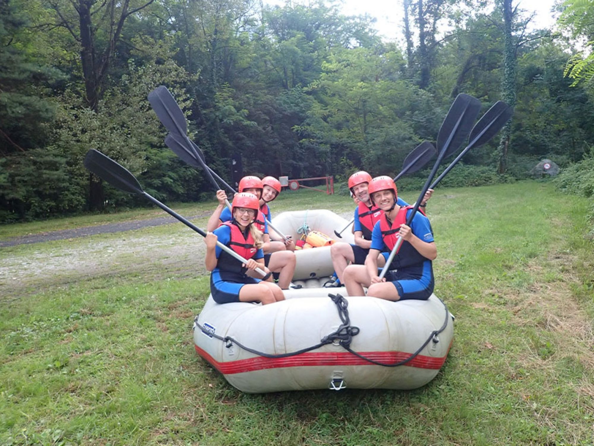 Tour de Rafting Familiar no Ticino de Cresciano a Arbedo