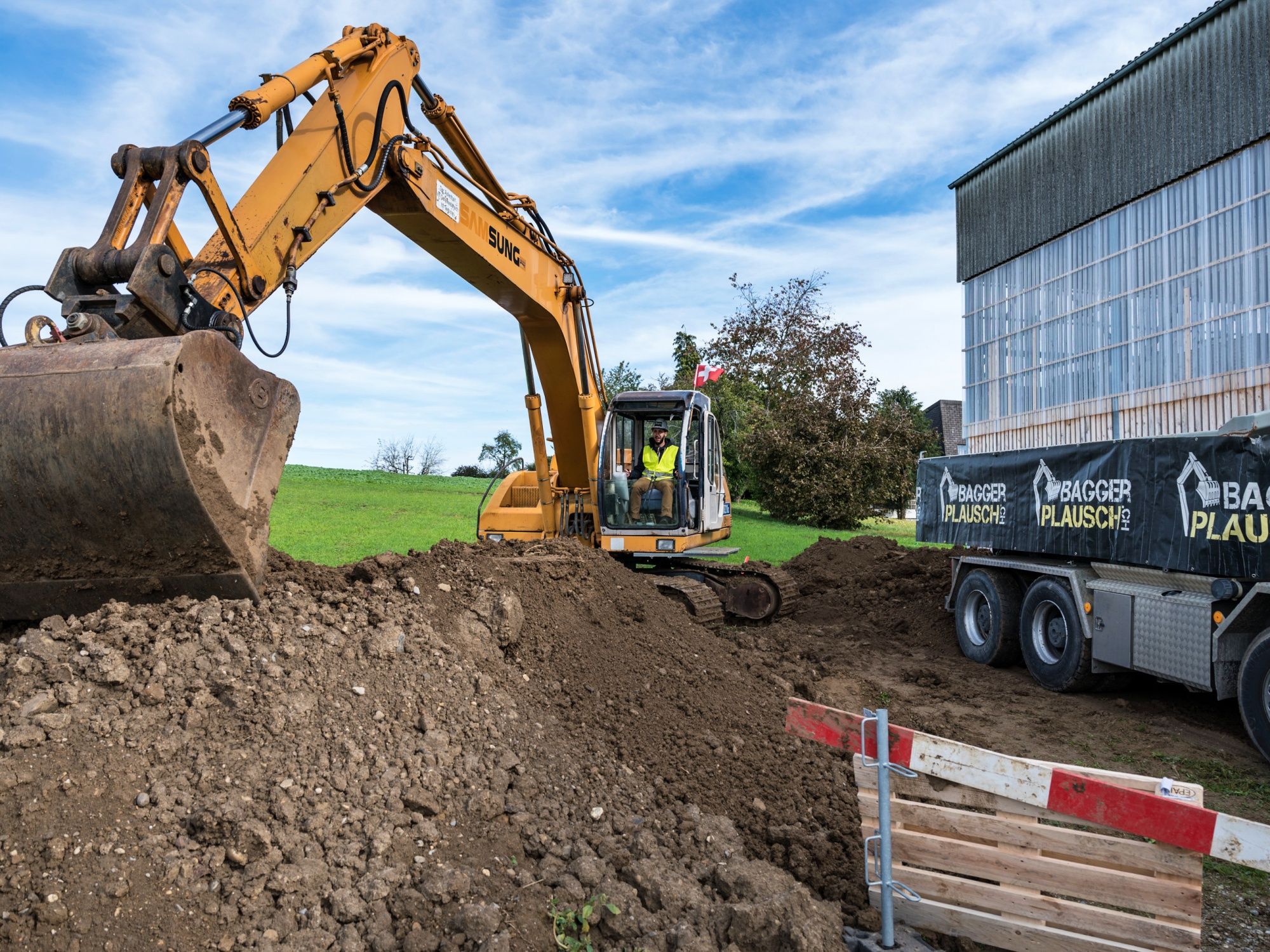 Grote graafmachine plezier grote 21t graafmachine in Gossau