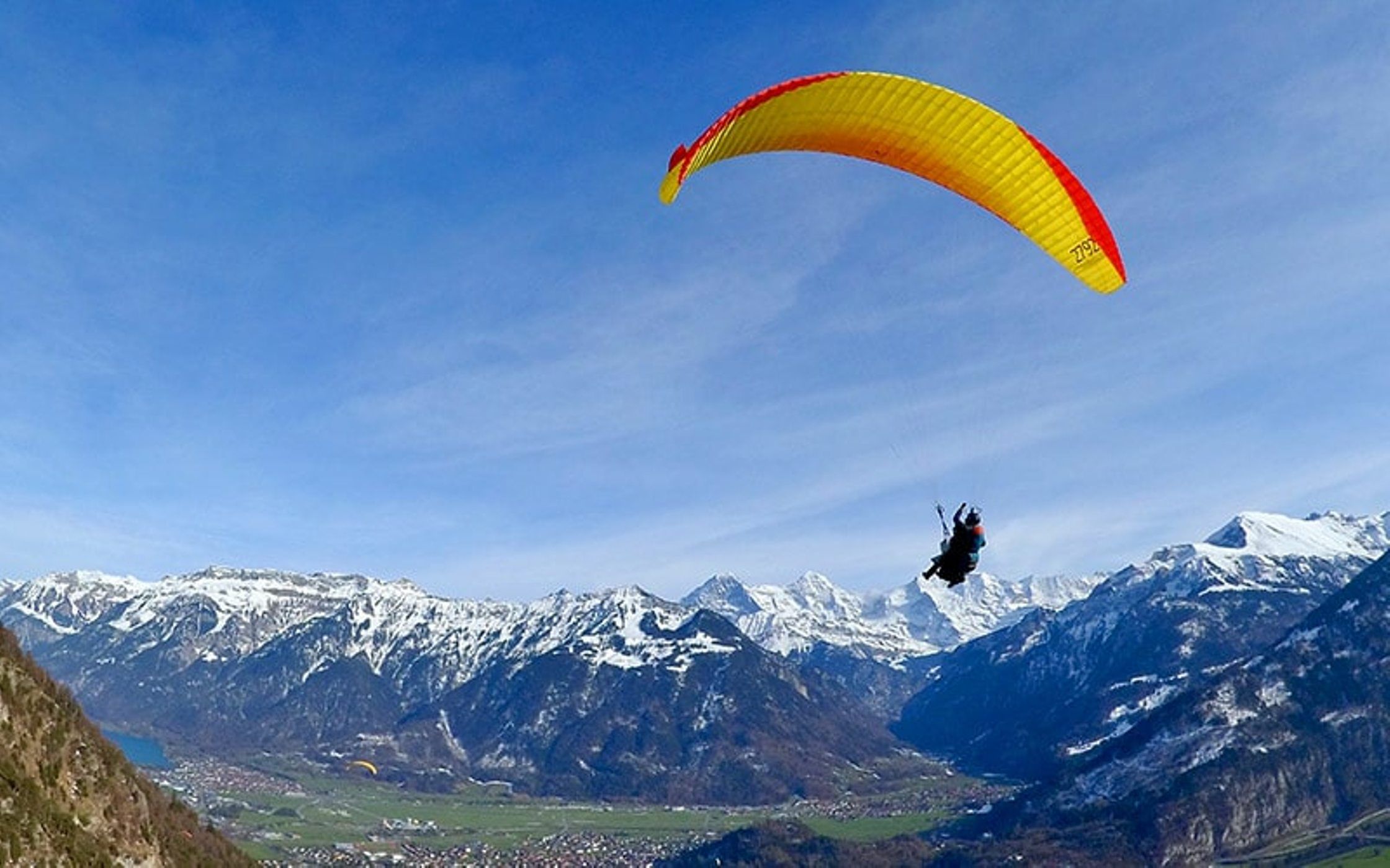 Paragliding Interlaken - Top Offers and Prices 2025