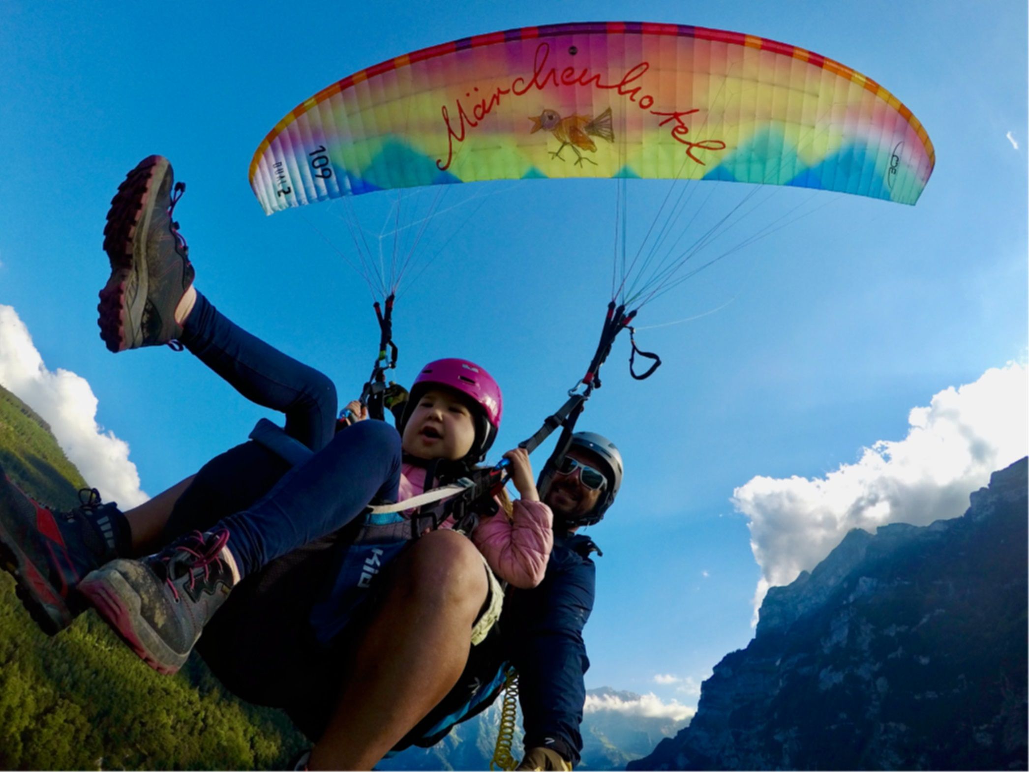 Paragliding Switzerland 2025: Top Tandem Flights with Best Price