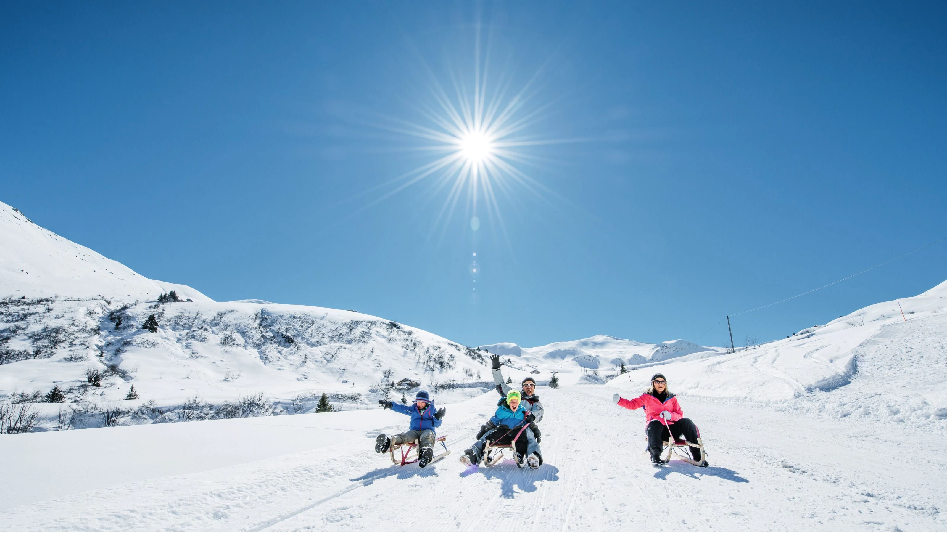 Night sledding in Switzerland | Swiss Activities