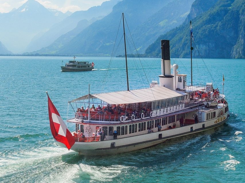 Boat trips in Switzerland