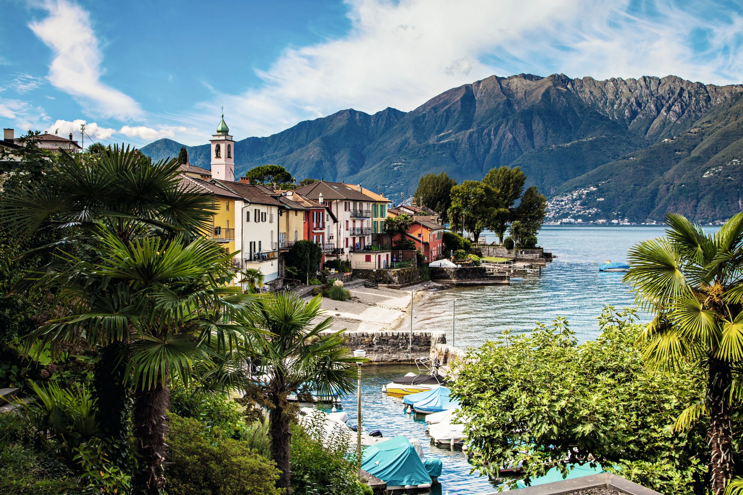 The 13 largest lakes in Switzerland and what makes them special