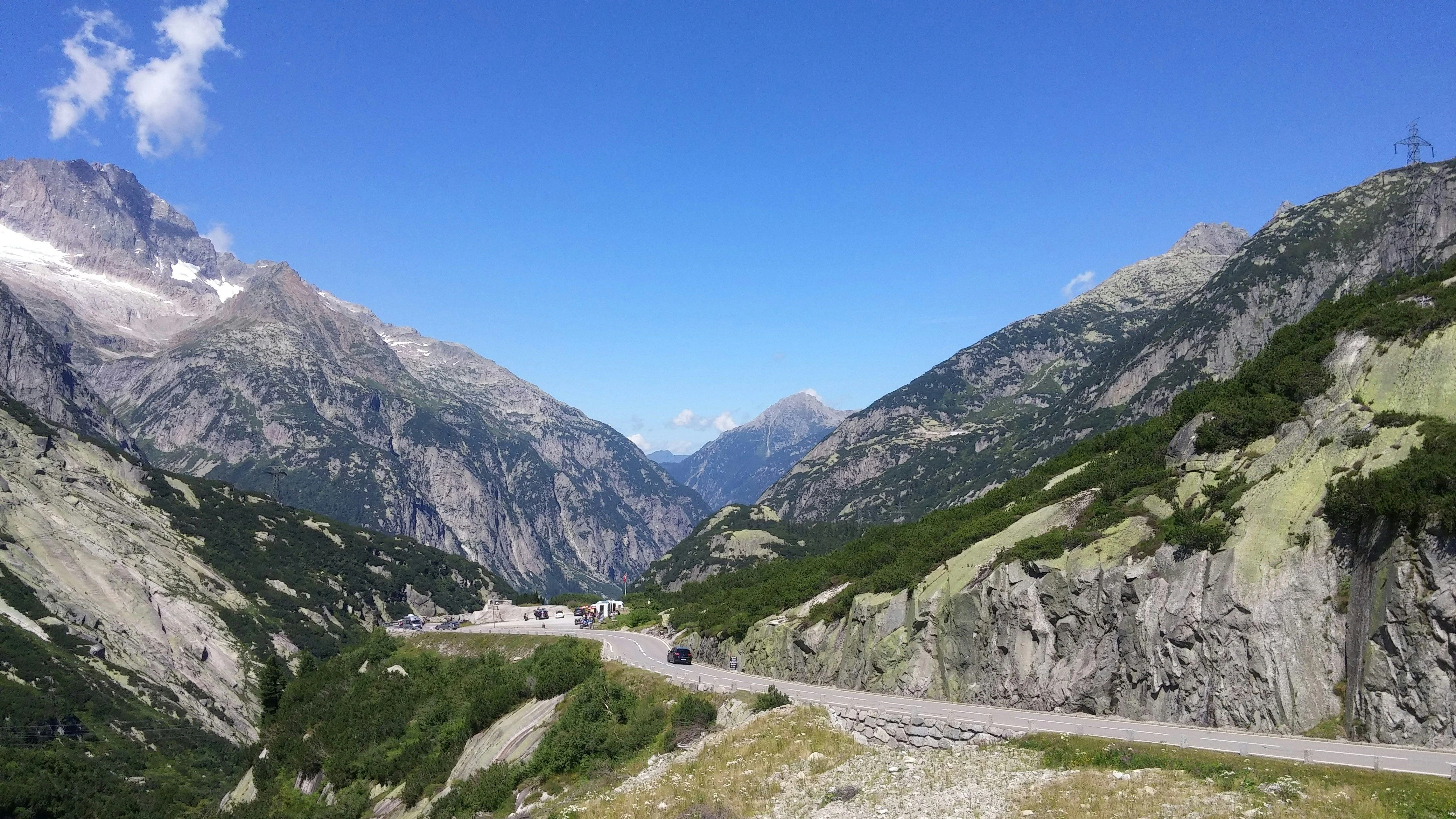 Pass Der Berner Alpen