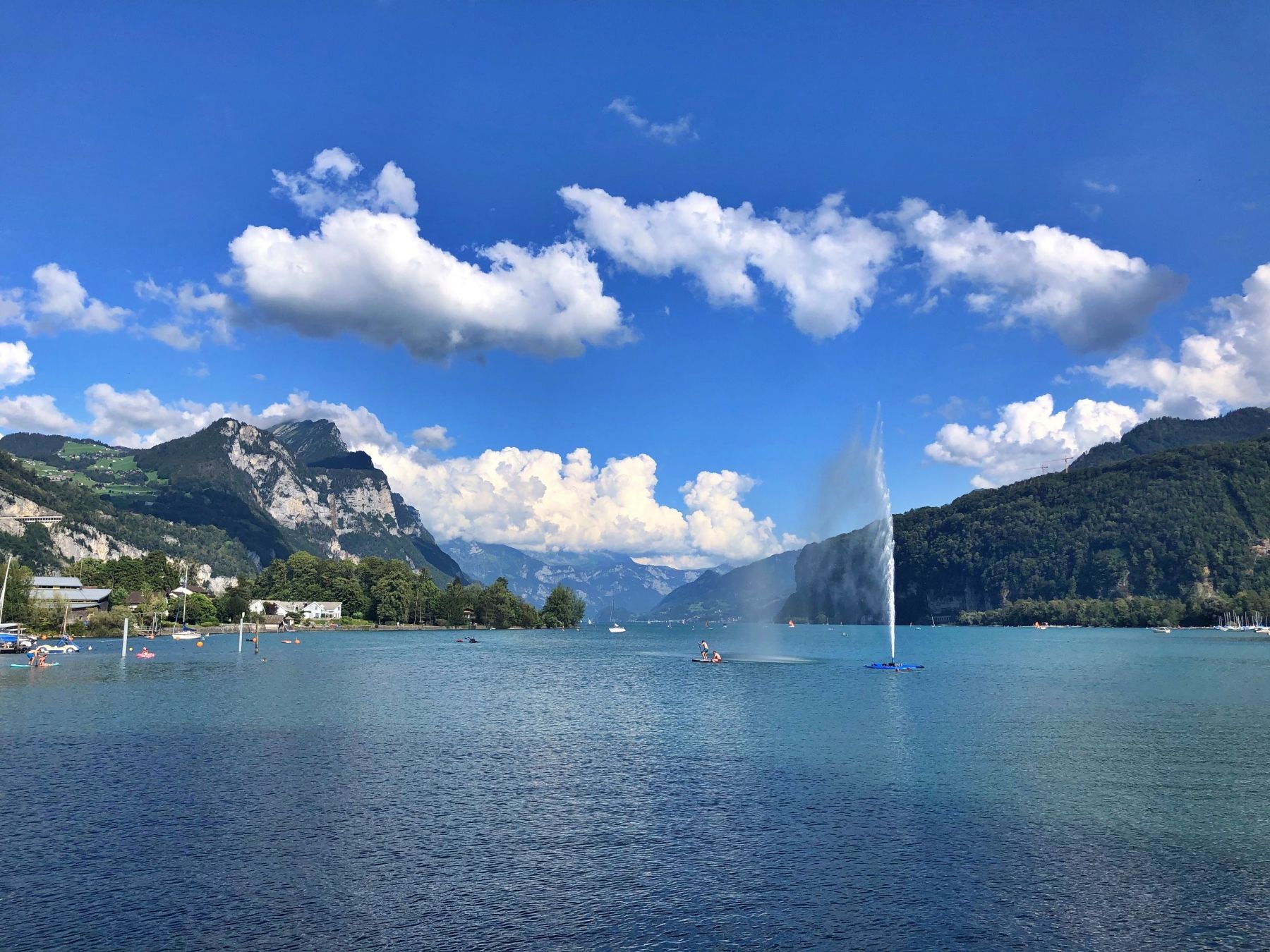 Tageswanderung über dem Walensee ab Zürich