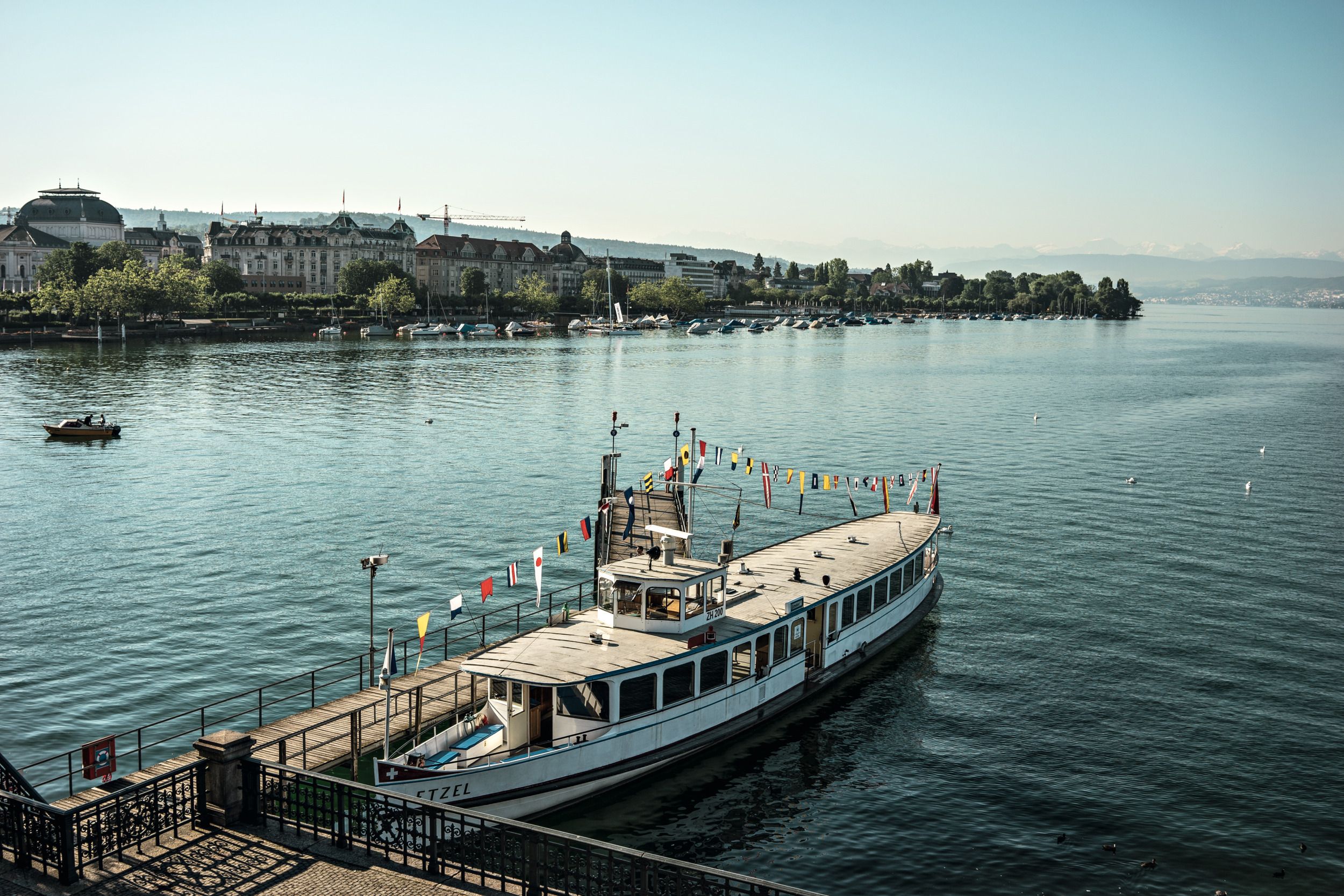 Day ticket Lake Zurich by boat | Swiss Activities