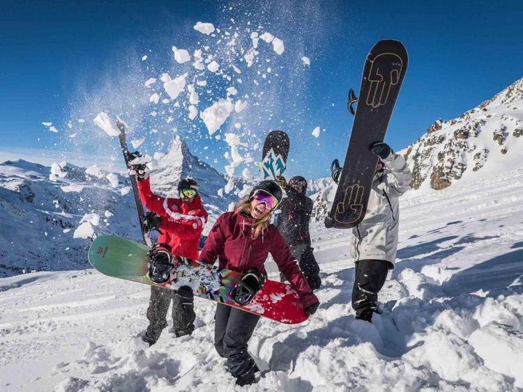 Snowboarden 2023: Die besten Snowboarden in der Schweiz | Swiss Activities